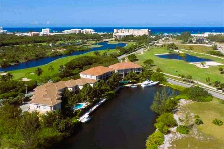 Golfers Paradise By The Ritz - Cayman Islands