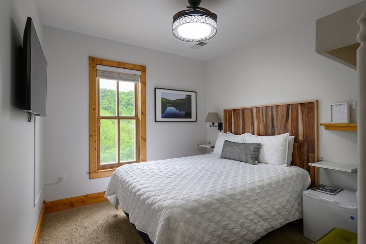 Root River Inn, Whalan En Suite - Lanesboro, MN