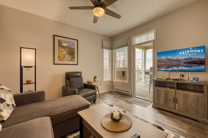 Mountain Nest King 1 Bedroom, Sleeps 4: Unit 2005b - Fairmont Hot Springs