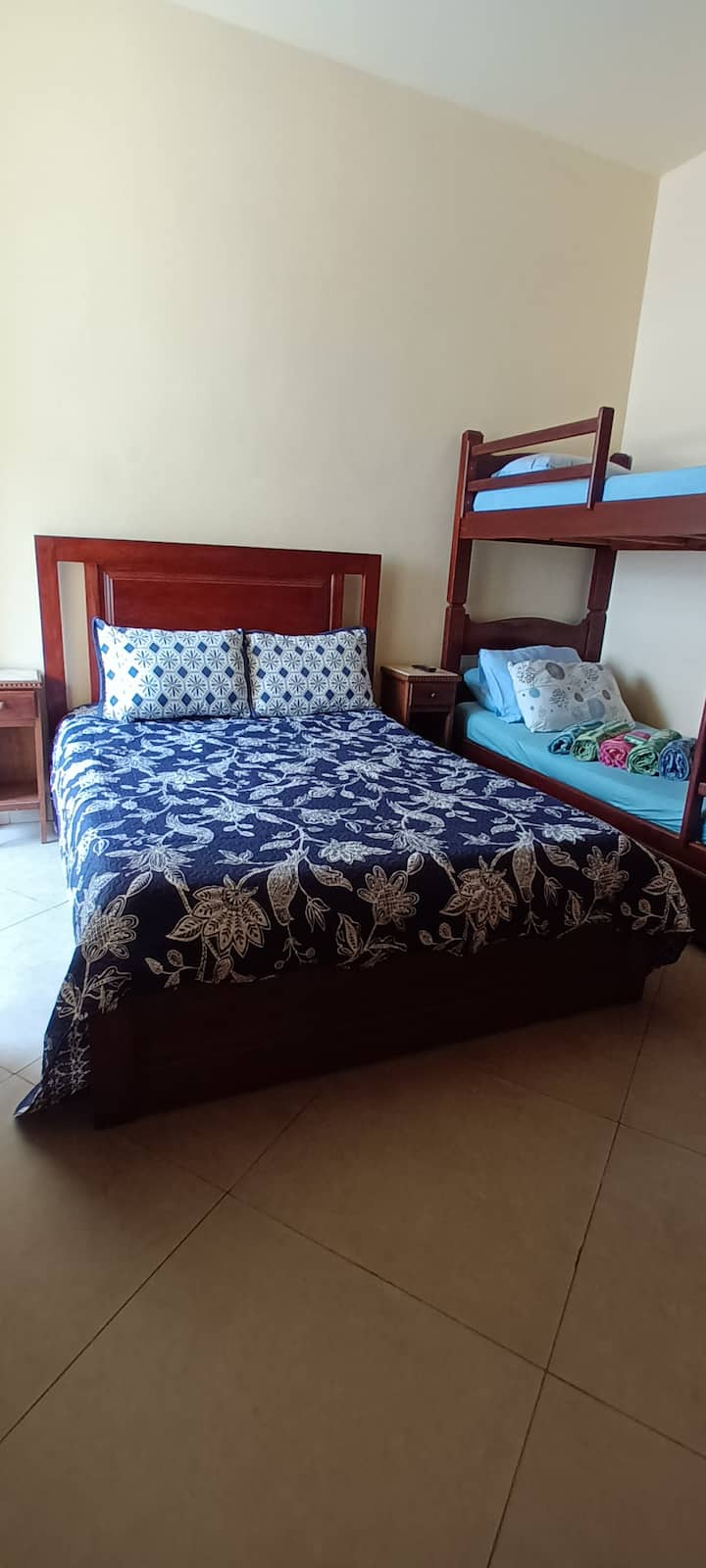 Espaço Inteiro: Copacabana  Brasil R 5 Julho Pst 4 - Copacabana