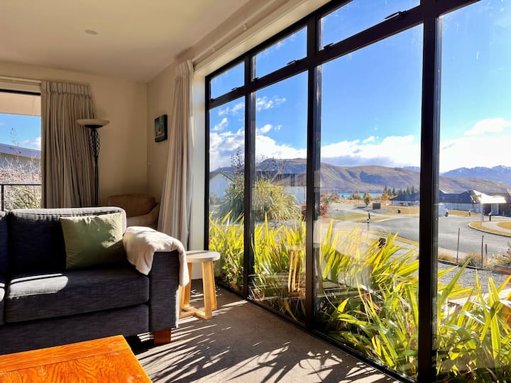 Tussock Ridge | Lake Tekapo - Lake Tekapo