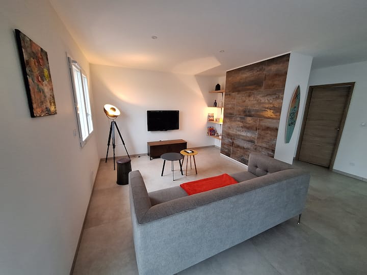 Les Midices - Villa Neuve 4* Avec Piscine - Villeneuve-de-Berg