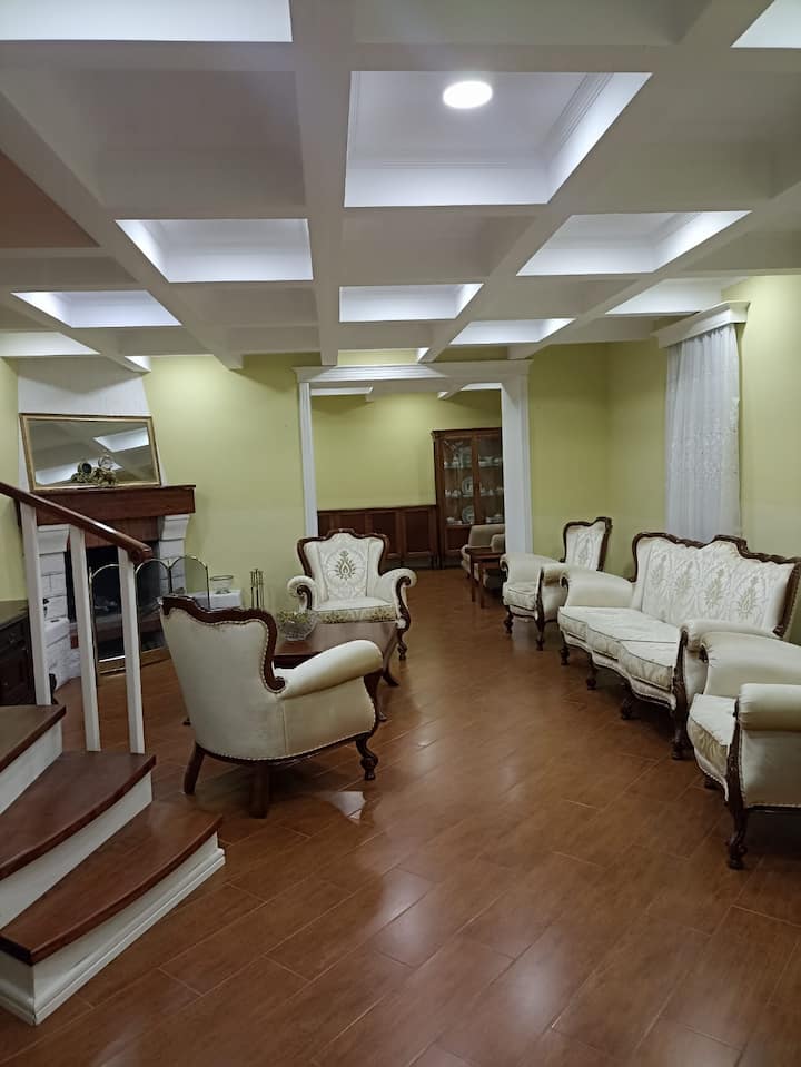 Сдается дом в Кутаиси, ул. Ладо Асатиани - Kutaisi