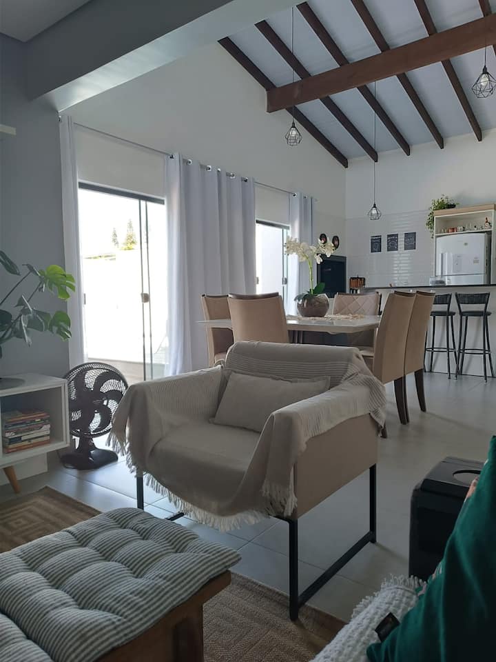 Casa Mar Praia Do Barco 
C/ Piscina. - Capão da Canoa