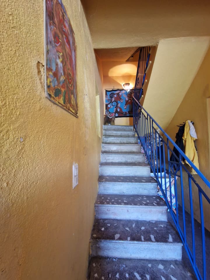 Two Rooms Linked With Double Beds And Own Bathroom - Porto, France