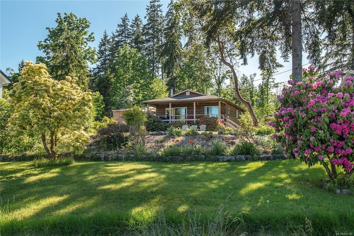 Comox Valley Vacation Rentals & Homes - Canada | Airbnb