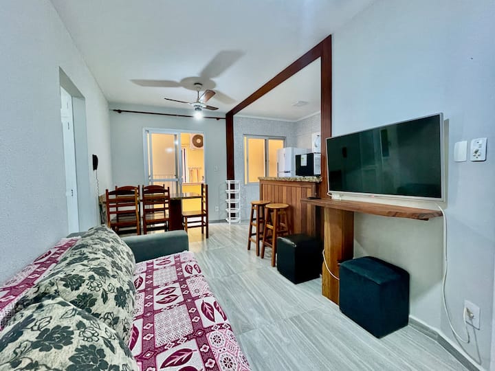 Apto Na Praia Grande/ Wi-fi/ Piscina - Ubatuba