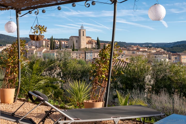 Vue Magnifique,  Studio à 3mn à Pied Du Village - Tourtour