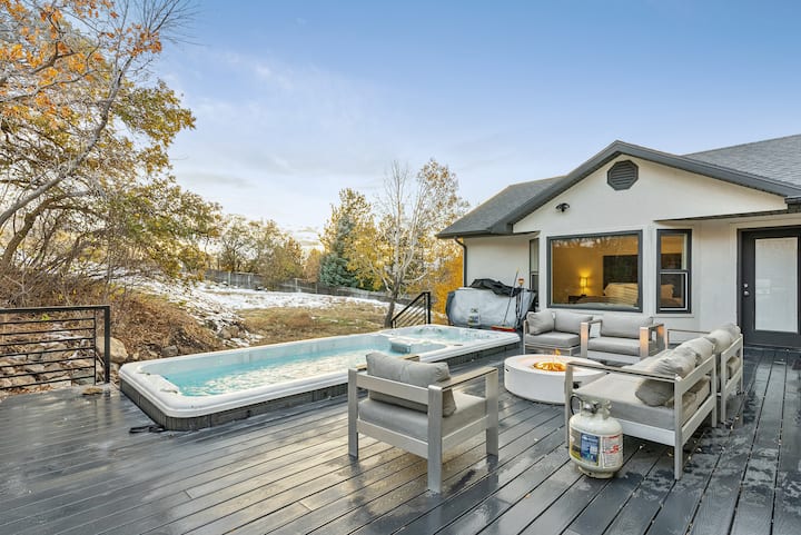 16 Person Hot Tub/swim Spa! 20 Min To Ski Resorts - Sandy, UT