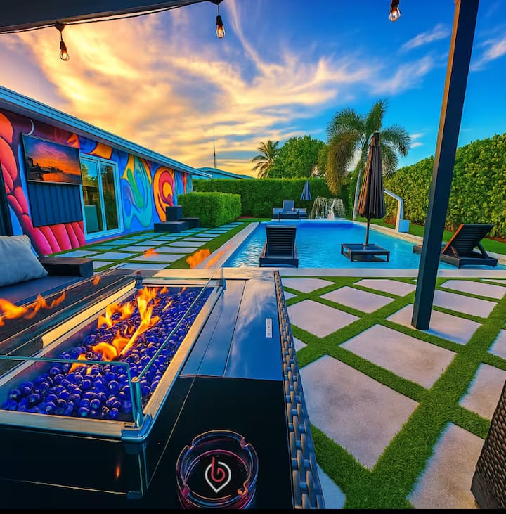 5 Stars! - Smart Villa - Piscine/jacuzzi/bbq - Westchester, FL