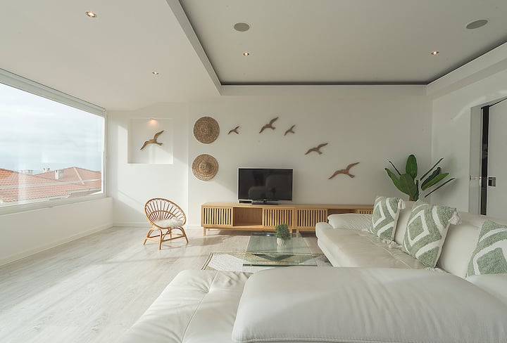 Ocean Views -  Estoril Beach House - Estoril