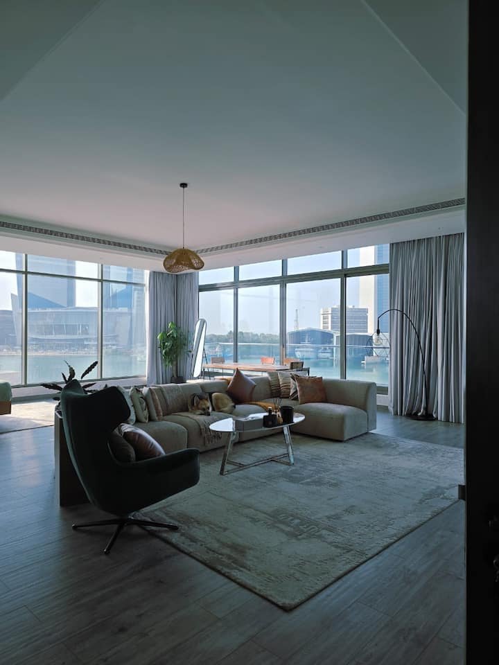Spacious 1-bedroom Loft With Stunning View - Abu Dhabi