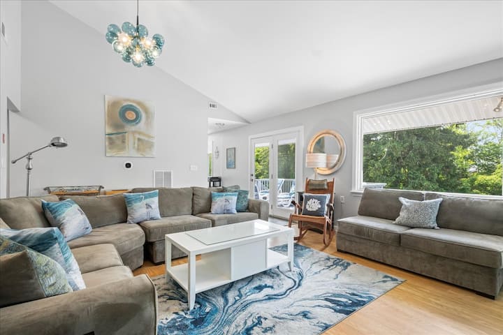 Exceptional Contemporary Retreat W/4 King Bedrooms - Mystic, CT