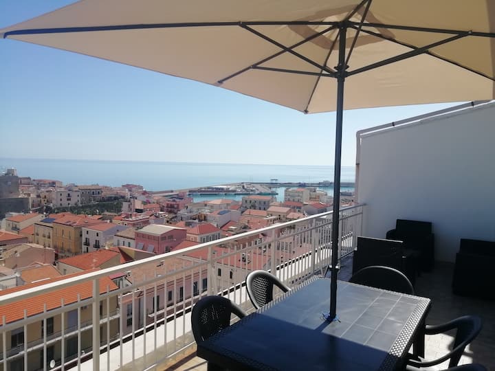 Appartamento In Centro Con Terrazzo Vista Mare - Termoli