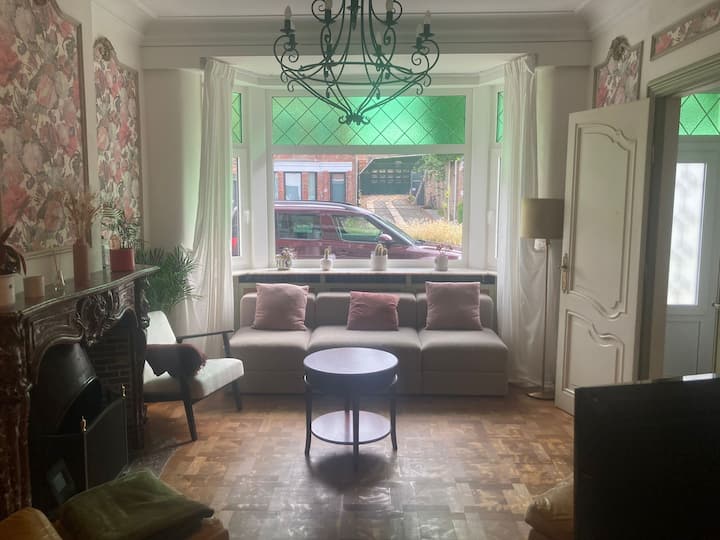Authentic Cosy Home (3 Bdr- 4 Beds - Ac - Private) - Bruges