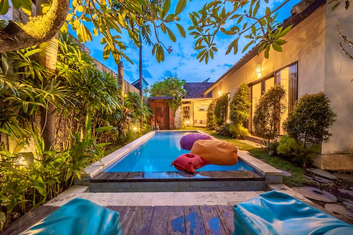 Tropical Garden Villa With Private Pool - Bali