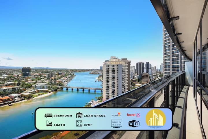 2 Bedroom Circle On Cavill - Wow - Surfers Paradise