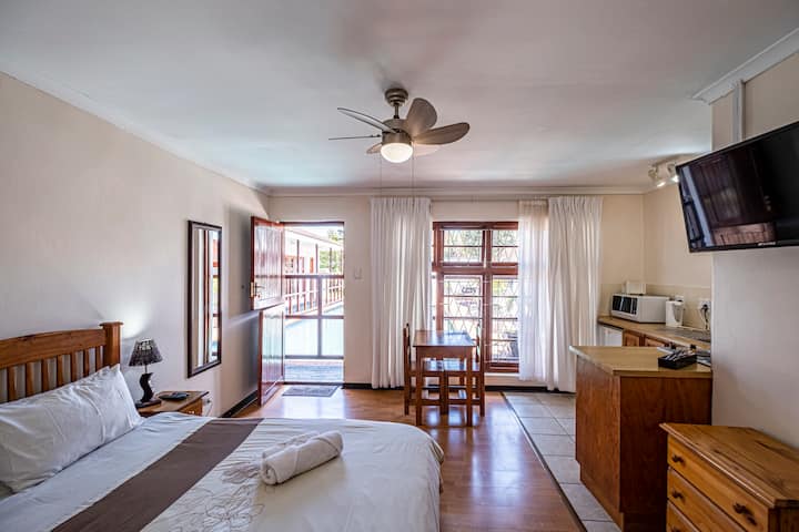 Walmer 5 Third Avenue Guest House - Western Cape