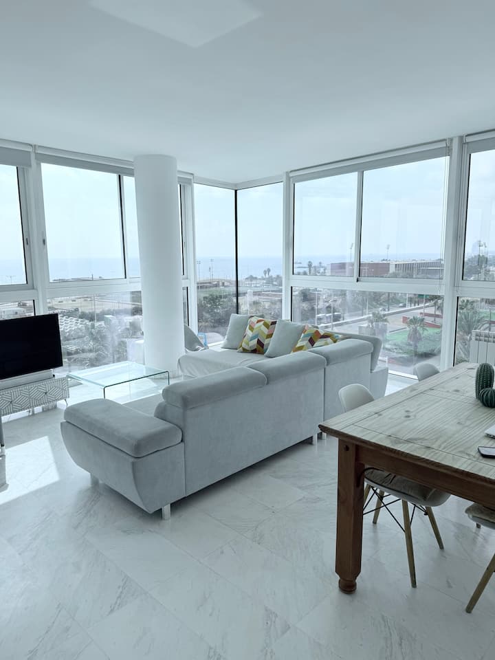 Apartment With Sea Views In Diagonal Mar - Barcelona