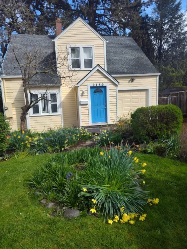 Peaceful Classic Bush Park Gem - Salem, OR