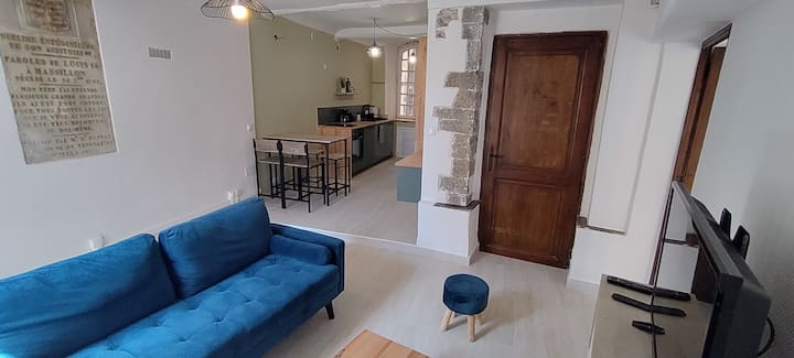 Hyères, Spacieux Et Ensoleillé 2 Pièces De 50m2. - Plage de Hyères