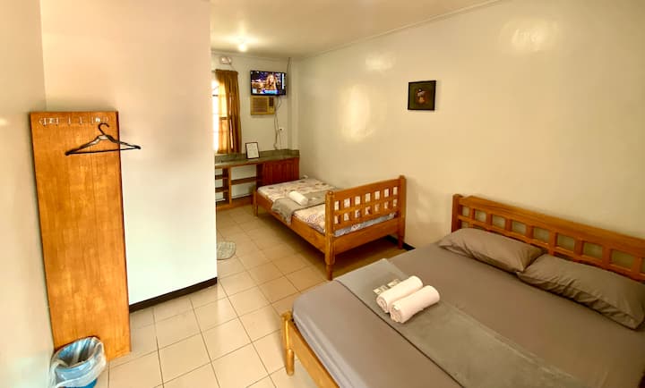 Beside Paoay Church, B&b With Free Parking - Paoay
