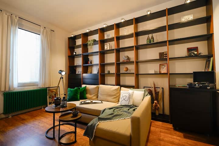 [Industrial Flat Venice 8] + Free Parking | Patio - Venice