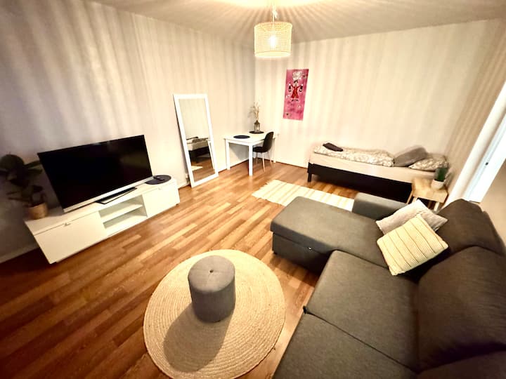 Nice 2 Bedroom Apartment With Free Parking - Vaasa