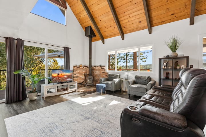 Private Pool, Spa, And Stunning Views! - Groveland, CA