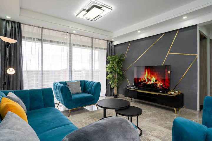 Trendy Style & Luxury - 2 Bd / 2ba Condo - Nairobi