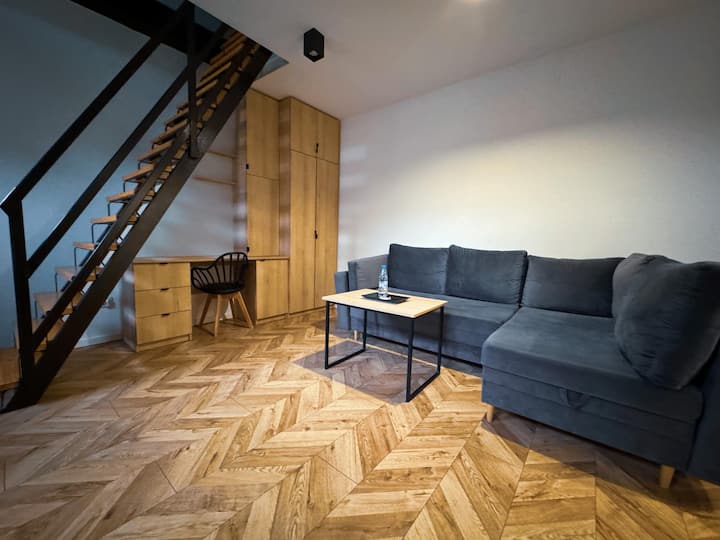 Komfortowy I Stylowy Apartament Z Antresolą - Katowice