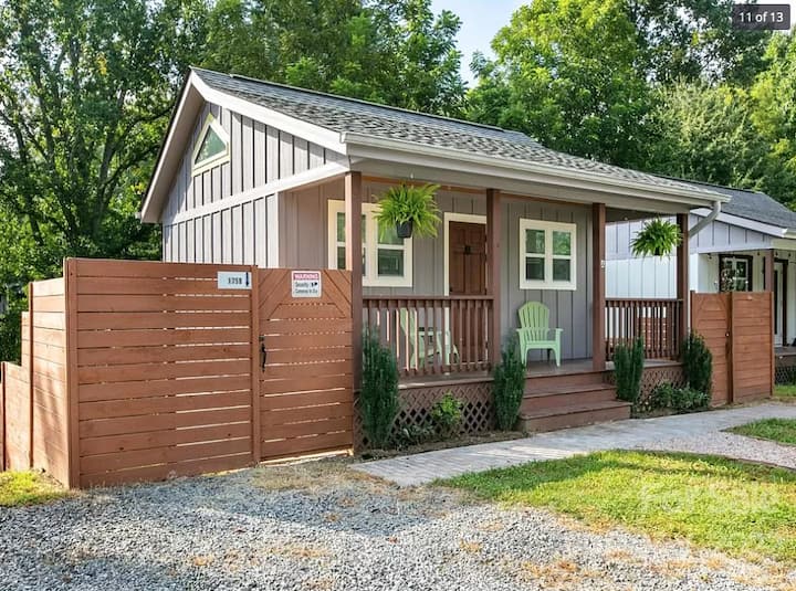 Duckworth Cottage (Unit B) - Steps To Downtown! - Brevard, NC