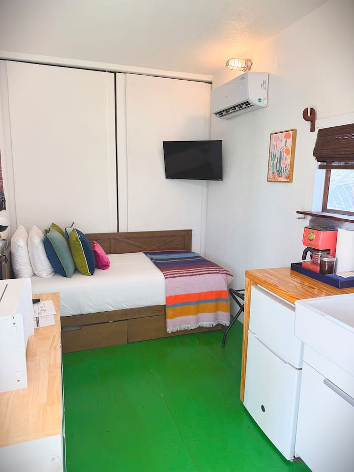 Marfa Container: Mook - Marfa, TX