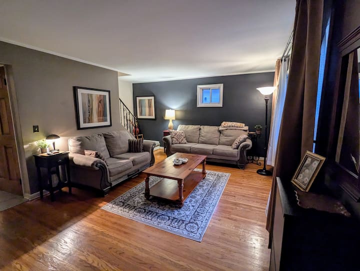 Cozy Home In The Best Neighborhood! - Rochester, NY