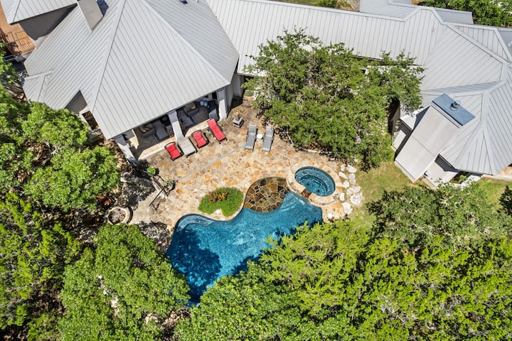Rockin B Retreat | Ranch Stay | Hot Tubs & Kayaks - Boerne, TX