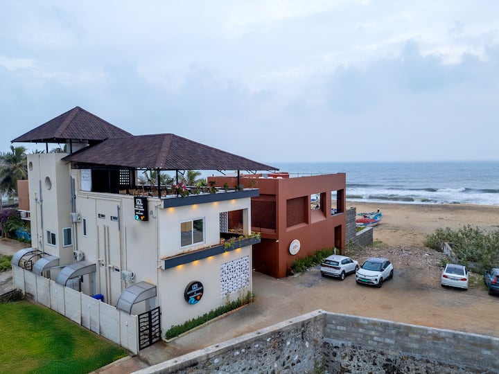 Izi Beach Stay Mamallapuram - Beach View Room - Mahabalipuram