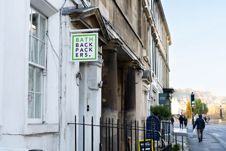 Private 10-bed Room In The Heart Of Bath - Wiltshire