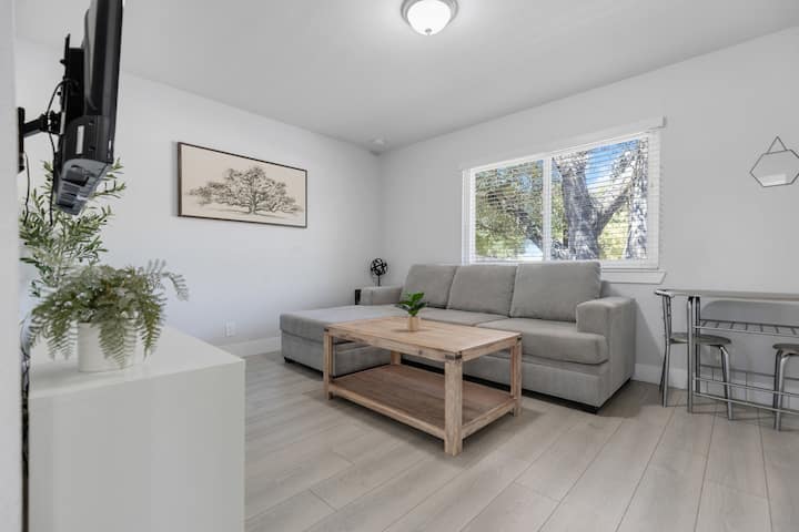 Remodeled Charmer + Walking Distance To Downtown 1 - Folsom Lake State Recreation Area, Folsom
