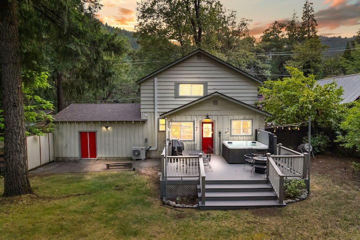 Fish & Roses - McCloud, CA