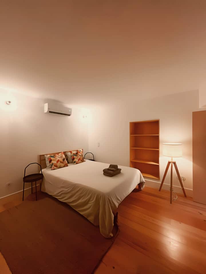 Cozy Studio Quite Street Bairro Alto - Right Side - Lisbon