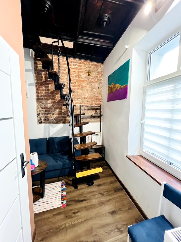 Lovely 1-bedroom – Steps From Vistula Boulevard - Krakow