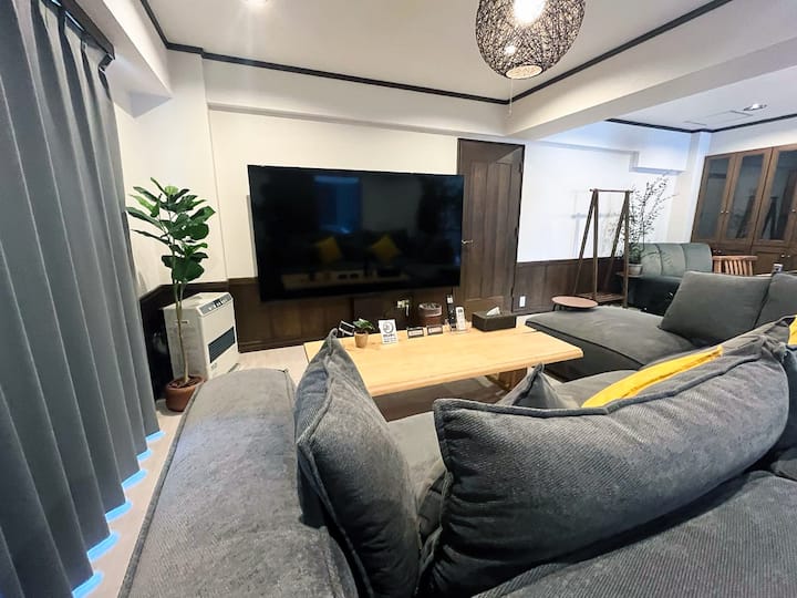 【5階ワンフロア貸切】広々100㎡/貸切/2ベッドルーム/最大10名/駐車場/すすきの繫華街至近 - Sapporo