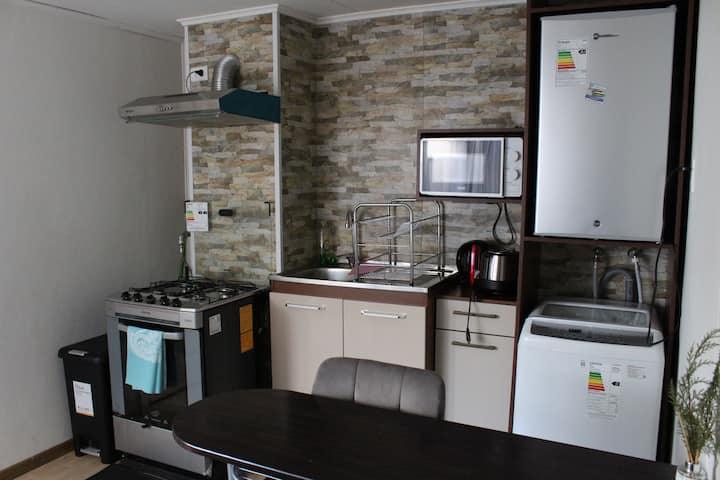 Agradable Y Cálida Casa En Jardín Interior - Punta Arenas