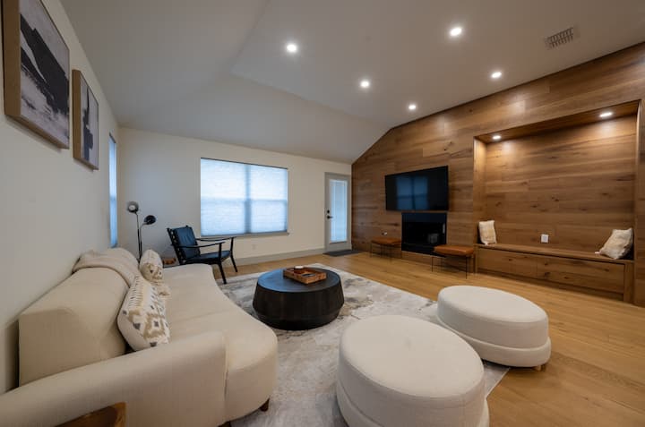 Modern Contemporary Home, Keller, Near Downtown Fw - Fort Worth, TX
