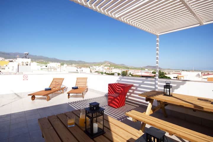 Sunny Attic In Local Town - Gran Canaria