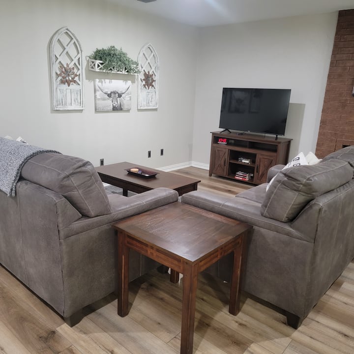 Centrally Located - Quiet, Cozy, Feels Like Home! - San Antonio