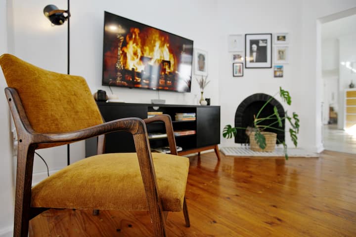 Cozy Home W/city & Harbour Views In District Six - Cape Town