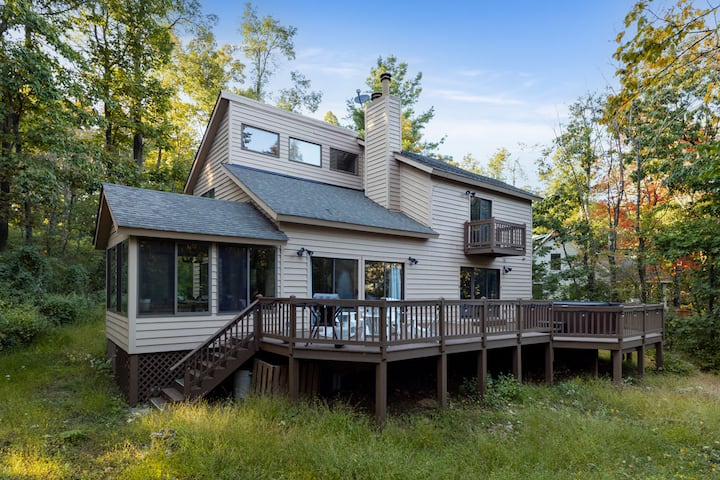 Whispering Creek Hot Tub Pool Tennisgolf King Beds - Wintergreen, VA