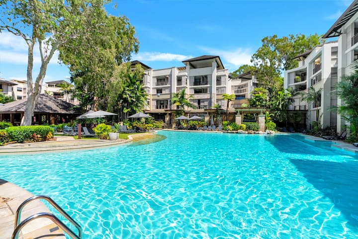 Paradise Bound: A Rooftop Resort Retreat - Palm Cove