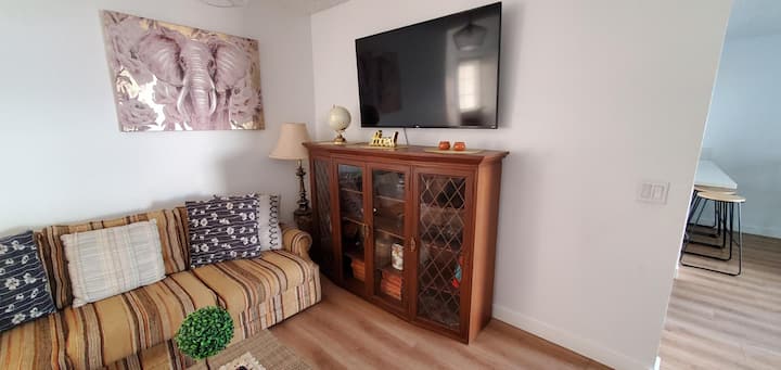 Moreno Valley | Peaceful Home Near Parks & Dining - Moreno Valley, CA